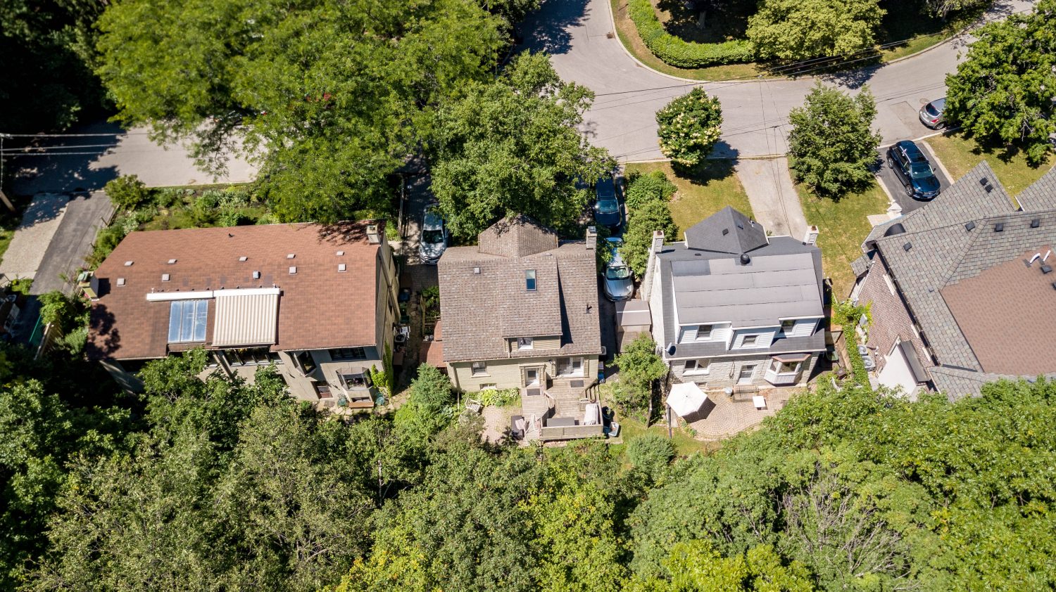 7 Walker Rd., North York - CROSSDIM